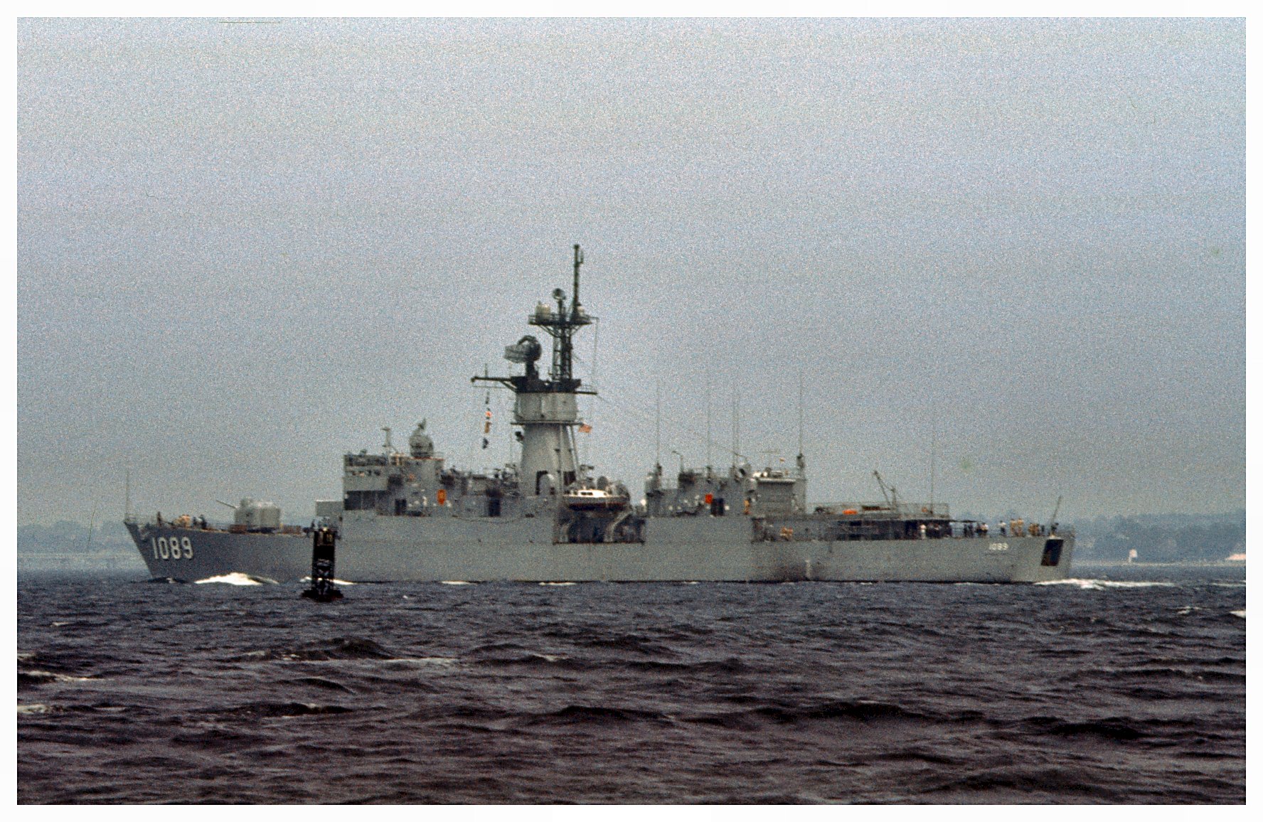 Destroyer Escort Photo Index DE-1089 USS JESSE L. BROWN