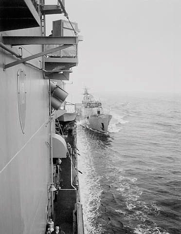 Destroyer Photo Index DD-970 USS CARON