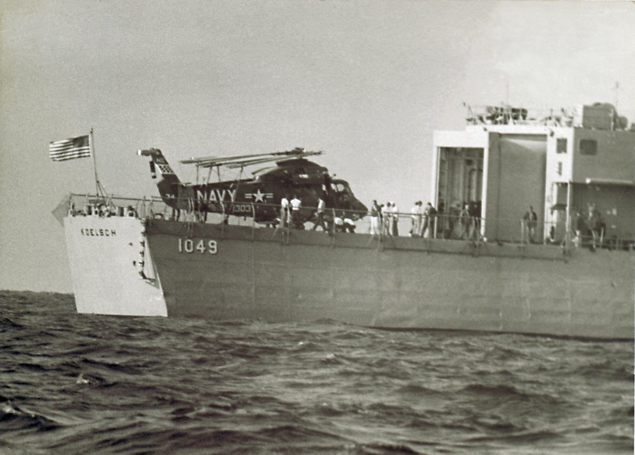 Destroyer Escort Photo Index DE-1049 USS KOELSCH